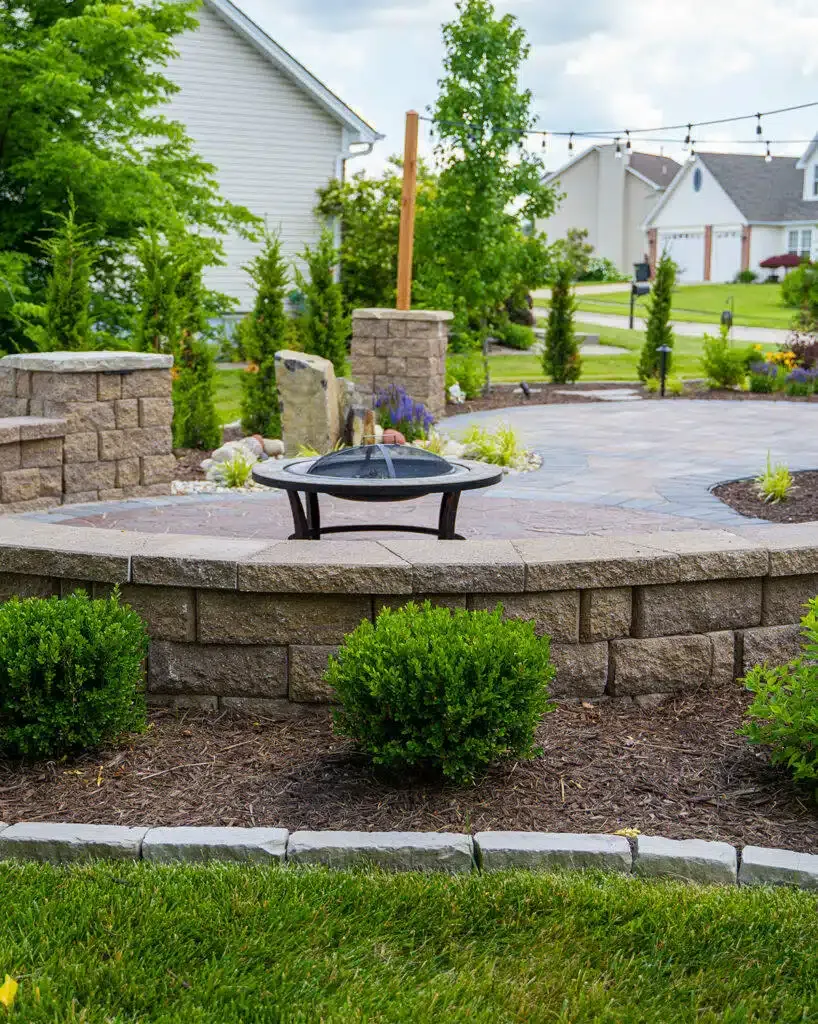Retaining & Seat Wall Installation | St. Louis, MO | Elevate Outdoor